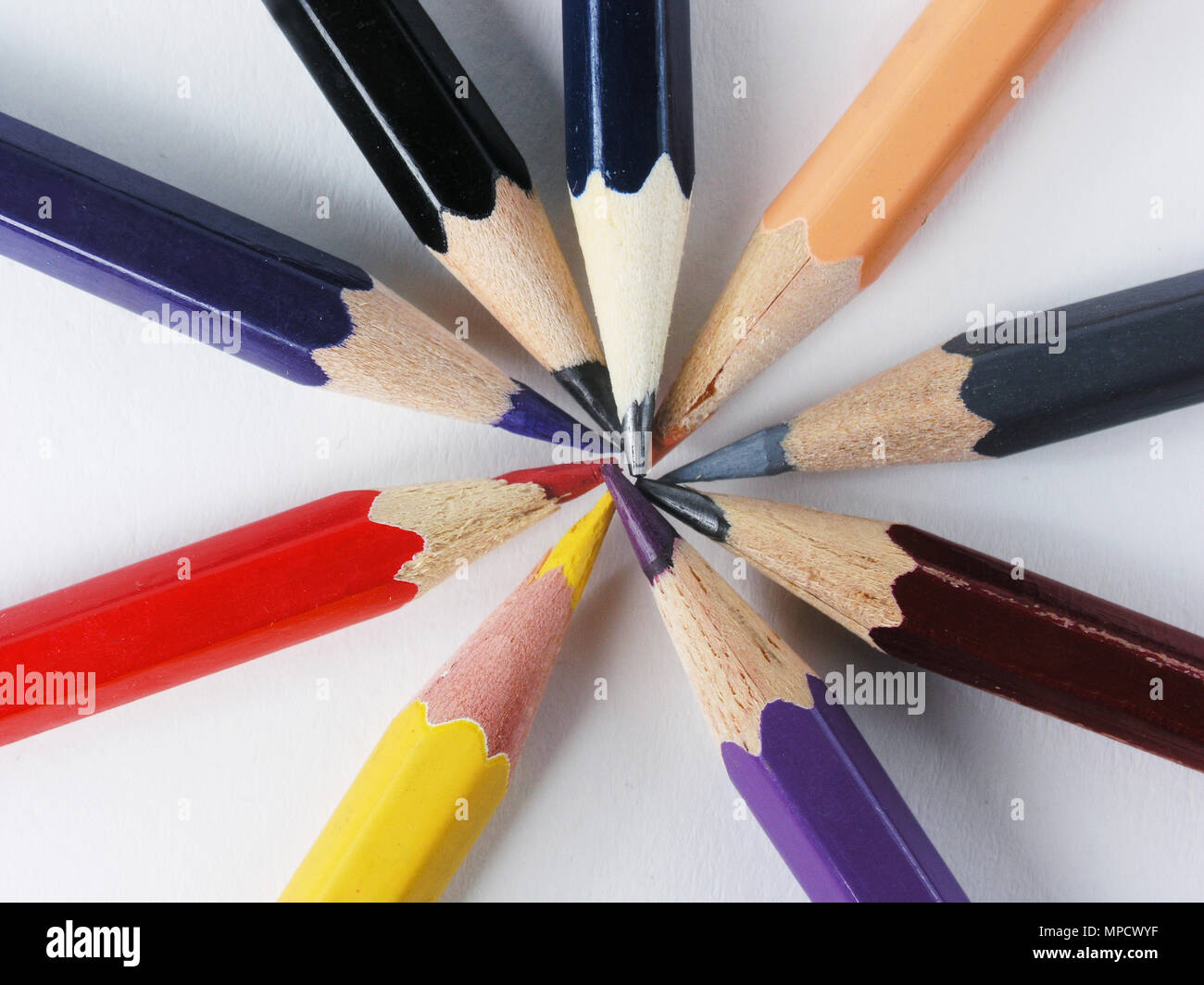Collection stacked colored pencils hi-res stock photography and images ...