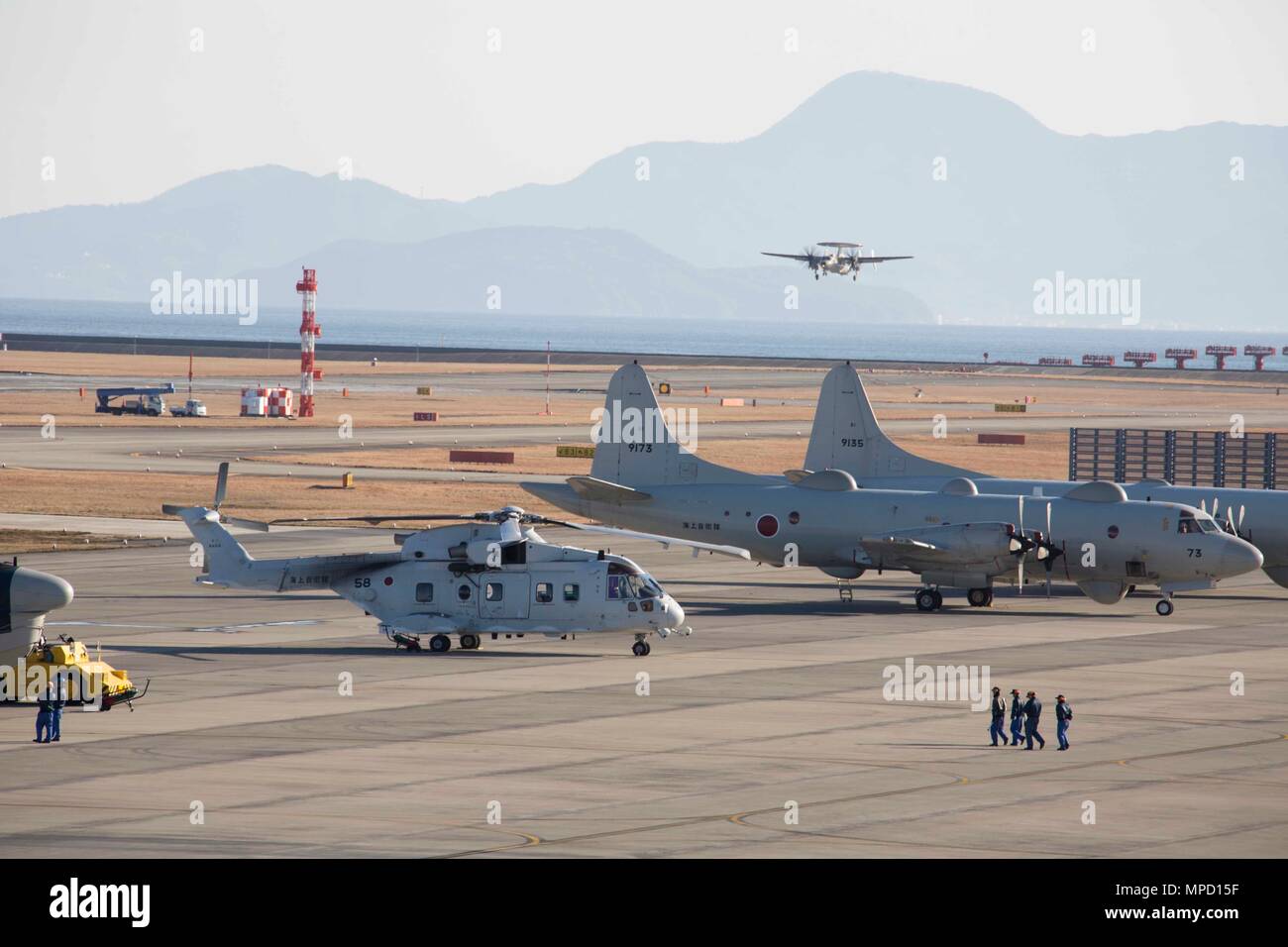 A U.S. Navy E-2D Advanced Hawkeye with Carrier Airborne Early Warning ...
