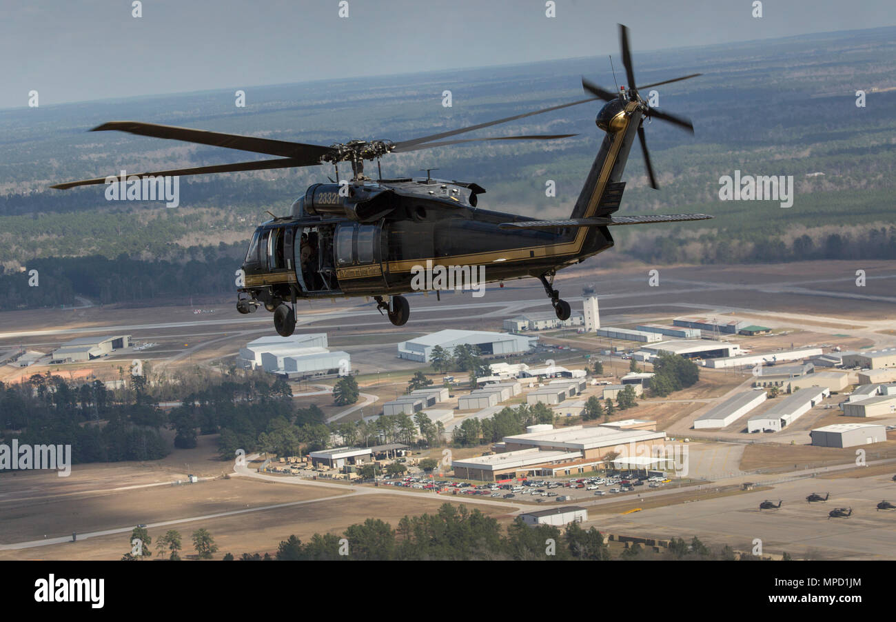 A UH-60 Black Hawk helicopter of U.S. Customs and Border Protection ...