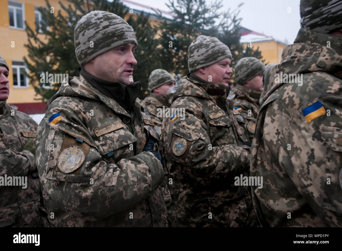 Ukrainian soldiers of the 1st Battalion, 28th Mechanized Infantry ...