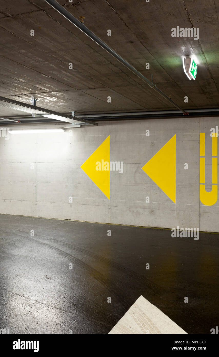 Illuminated exit signs High Resolution Stock Photography and Images - Alamy