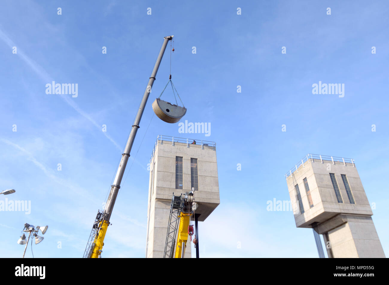 Sheave shafts hi-res stock photography and images - Alamy