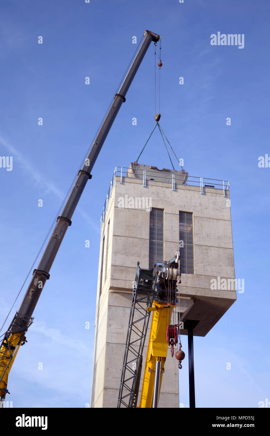 Sheave shafts hi-res stock photography and images - Alamy