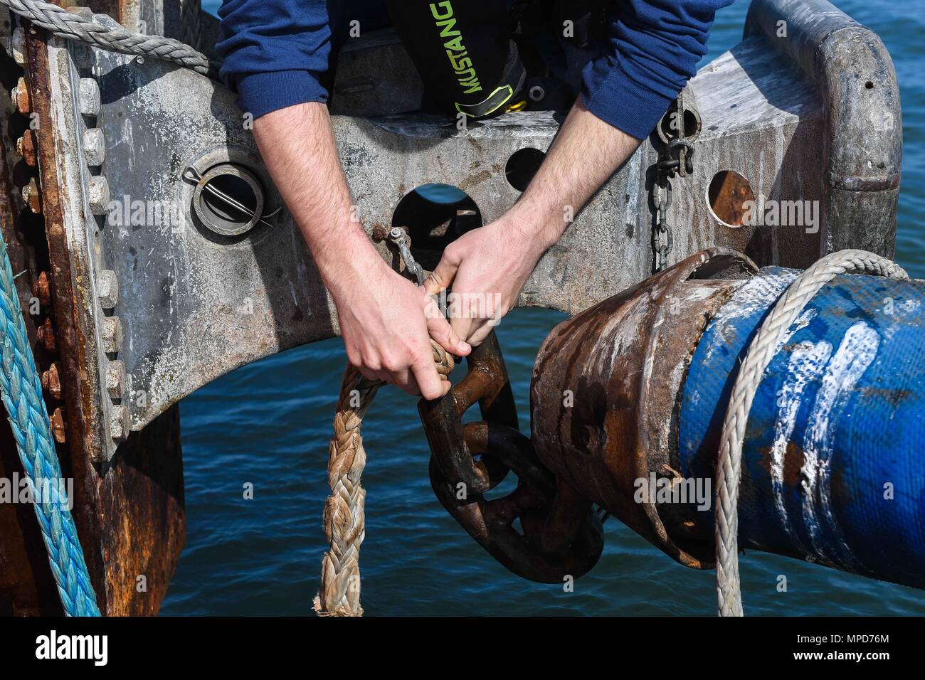 Navy coxswain training hi-res stock photography and images - Alamy