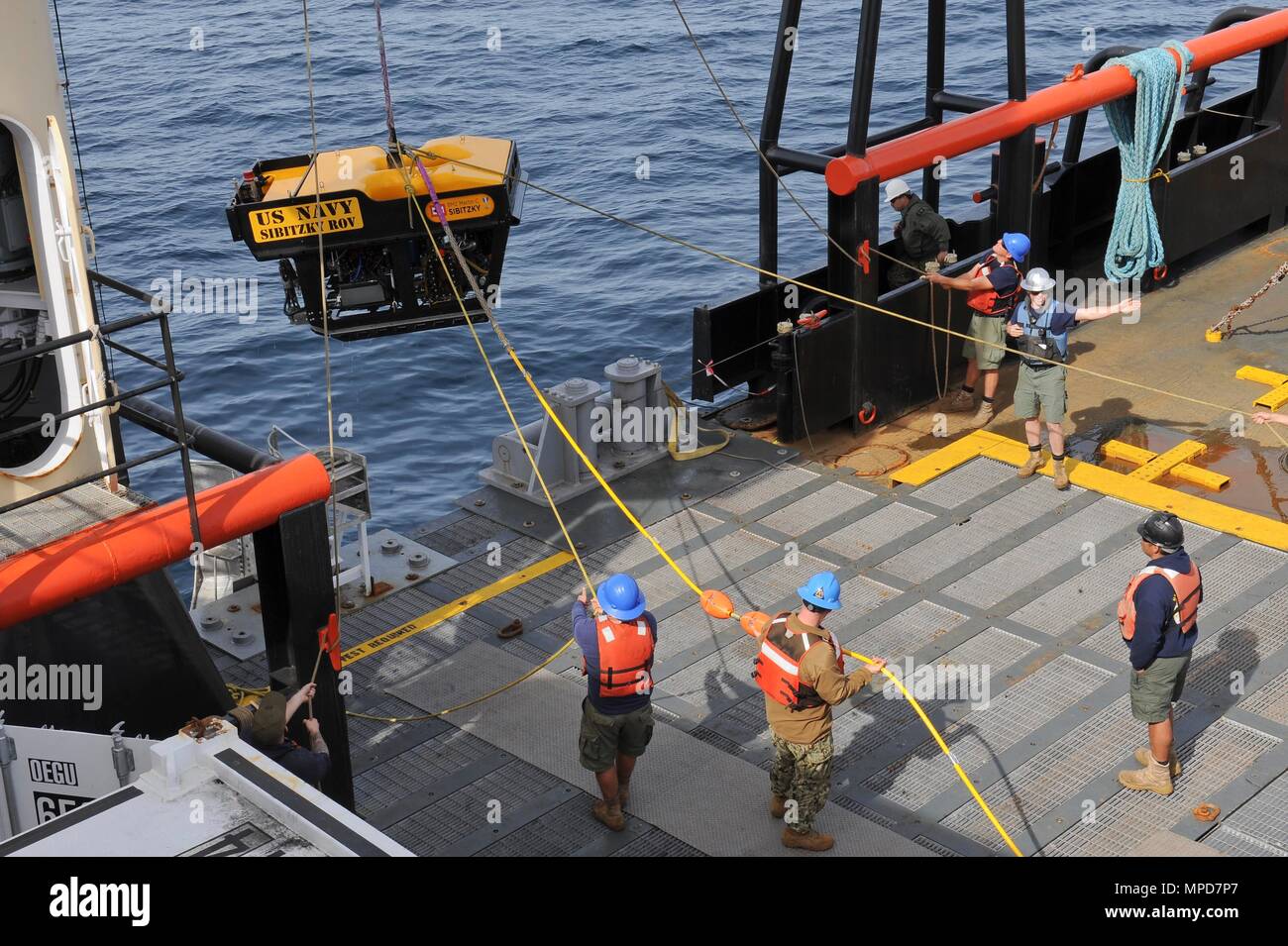 170202-N-UK333-0249 SAN DIEGO (Feb. 2, 2017) Sailors assigned to ...