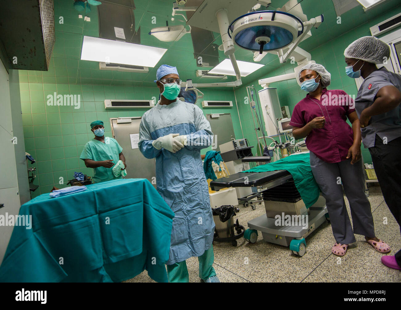Operation hospital ghana hi-res stock photography and images - Alamy