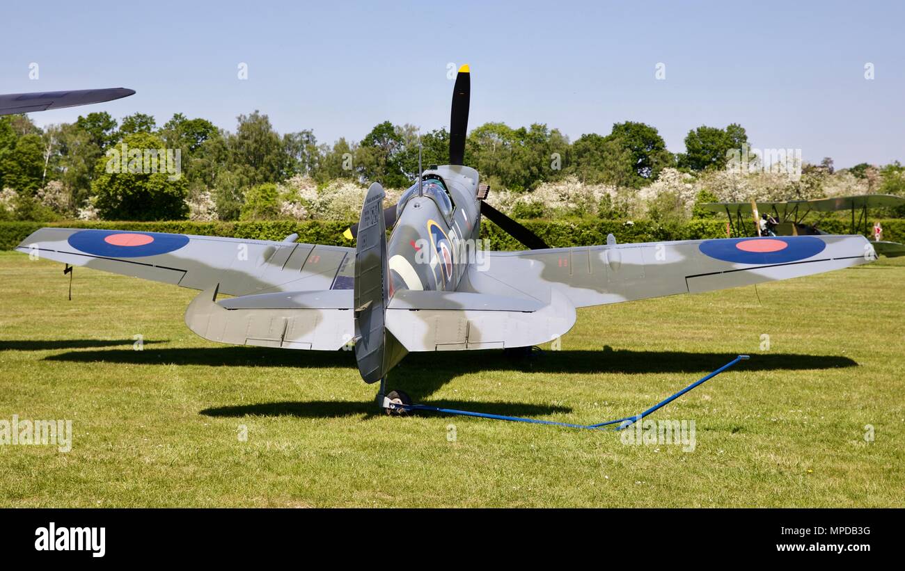 Supermarine Spitfire AR501 on static display at Shuttleworth evening ...