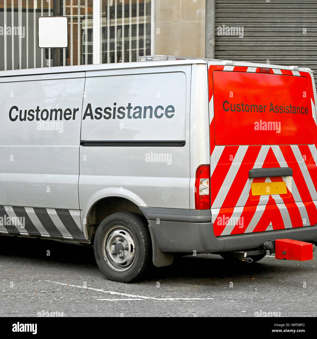 Customer assistance hi-res stock photography and images - Alamy