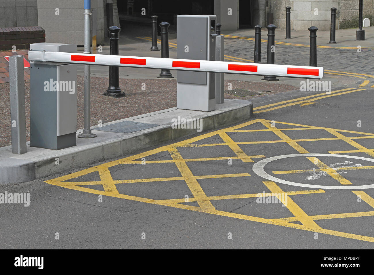 Rising Arm Access Barrier at Car Parking Stock Photo - Alamy