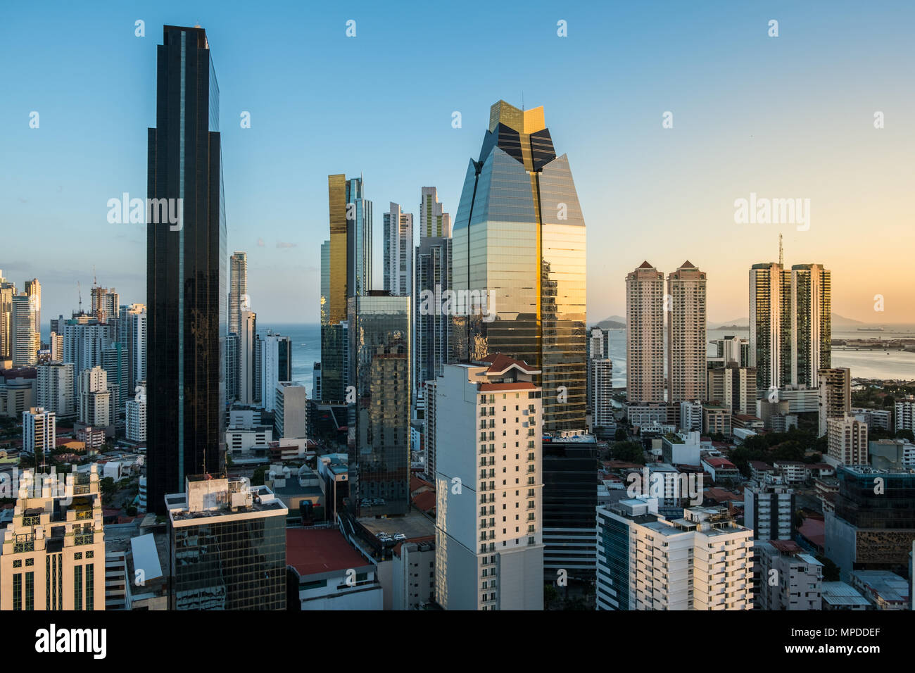 Aerial shiny business building hi-res stock photography and images - Alamy