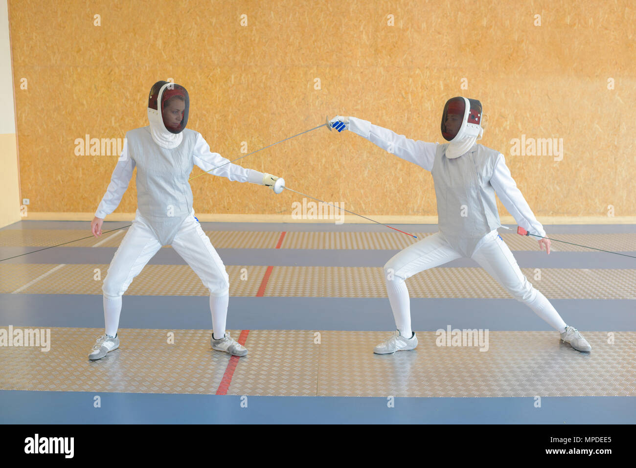 Fencer lunge hi-res stock photography and images - Alamy