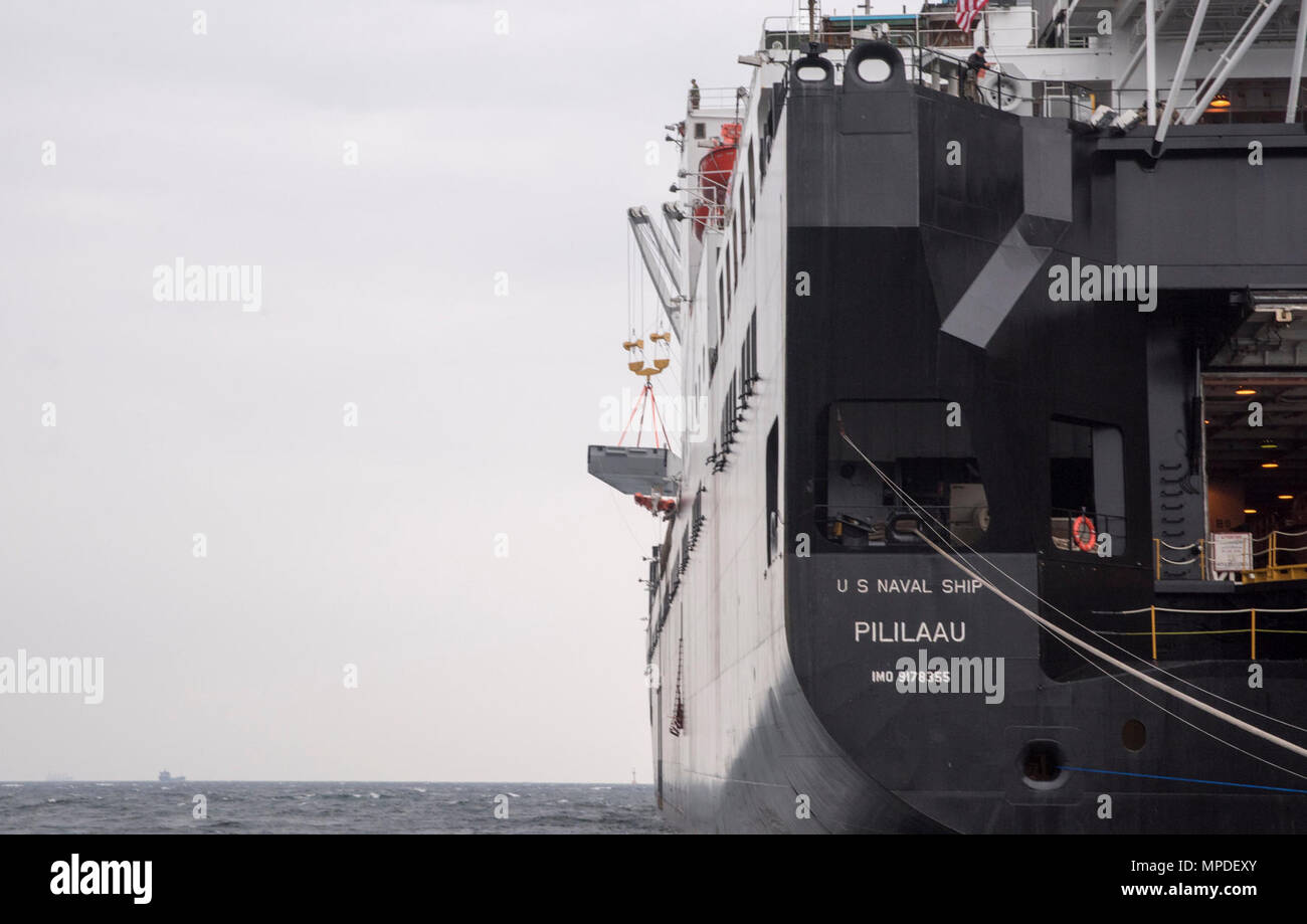 POHANG, Republic of Korea (April 9, 2017) – Sailors attached to Naval ...