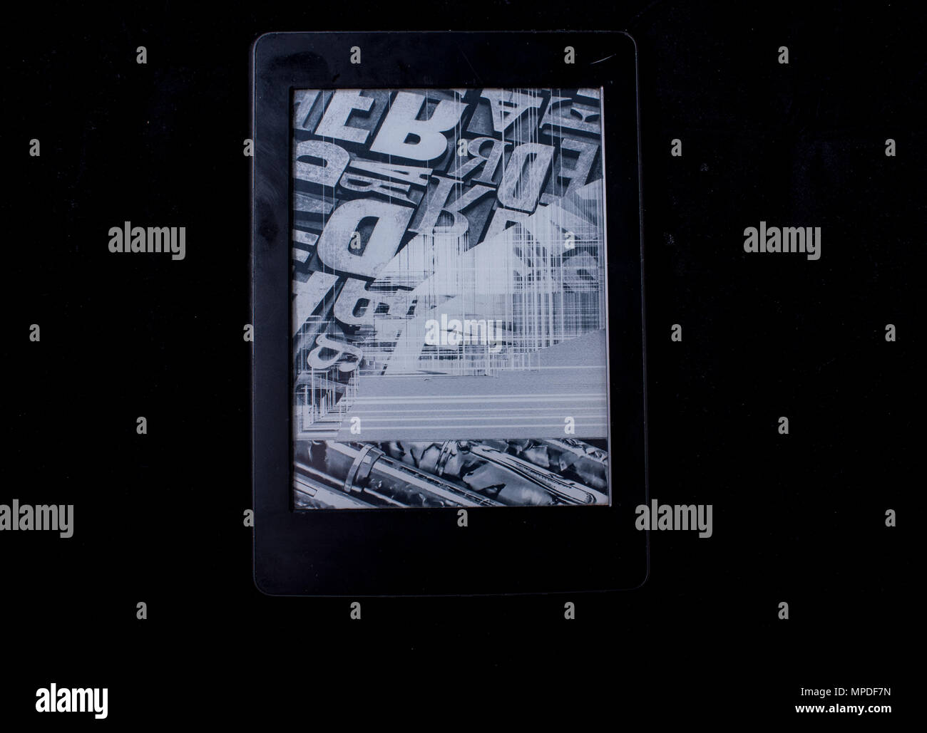 Broken e reader hi-res stock photography and images - Alamy