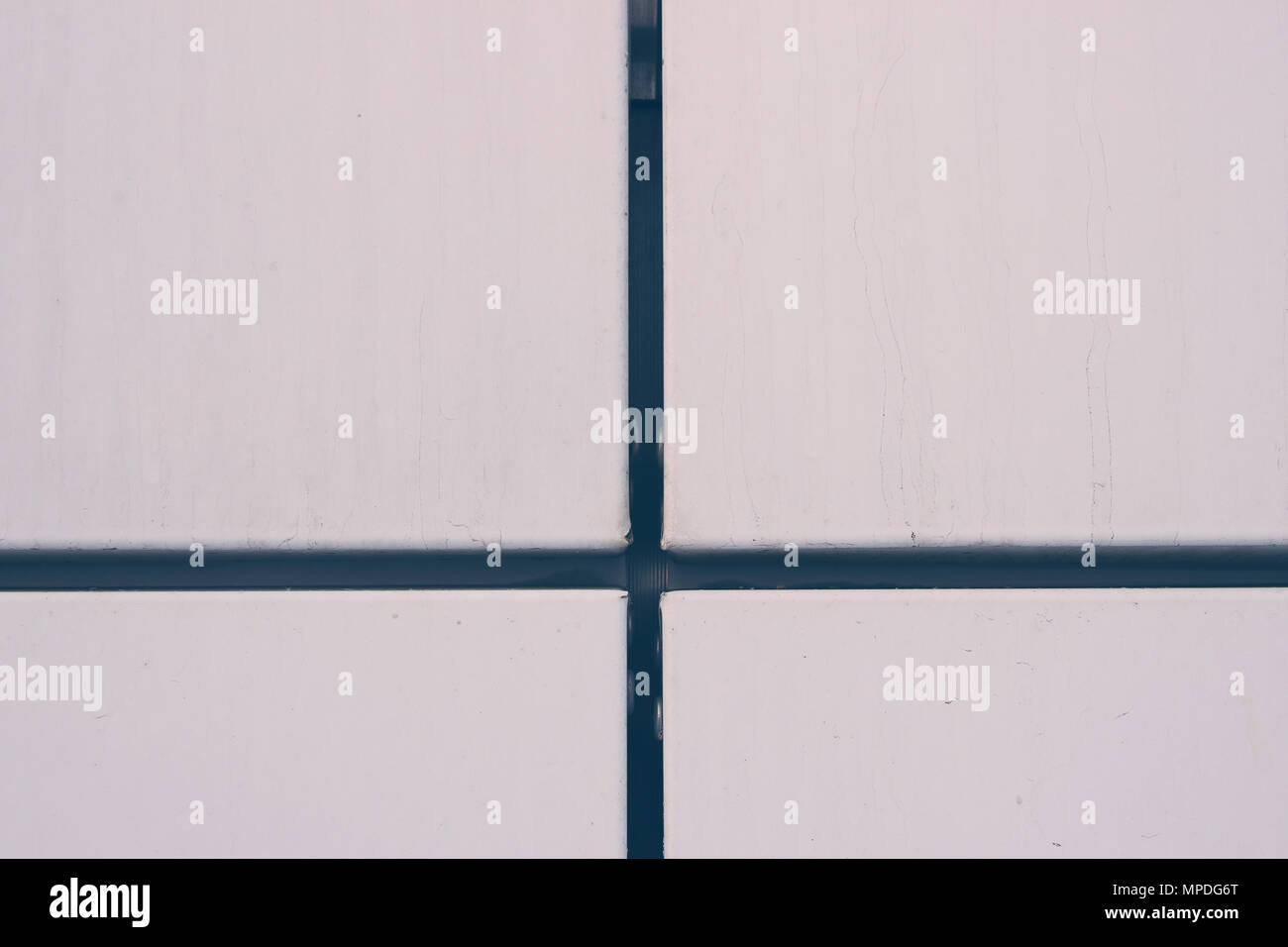 Alucobond hi-res stock photography and images - Alamy