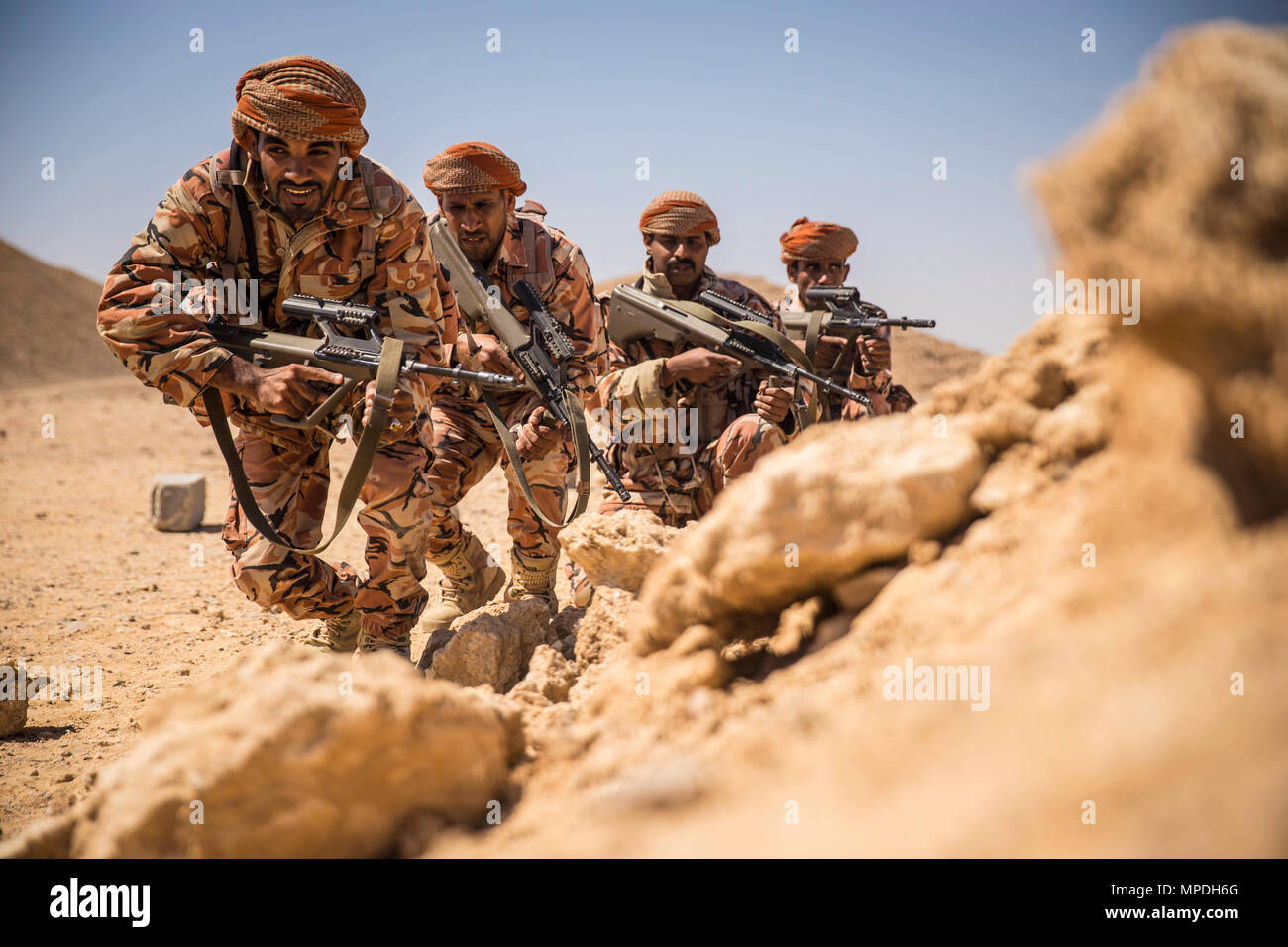 Omani army hi-res stock photography and images - Alamy