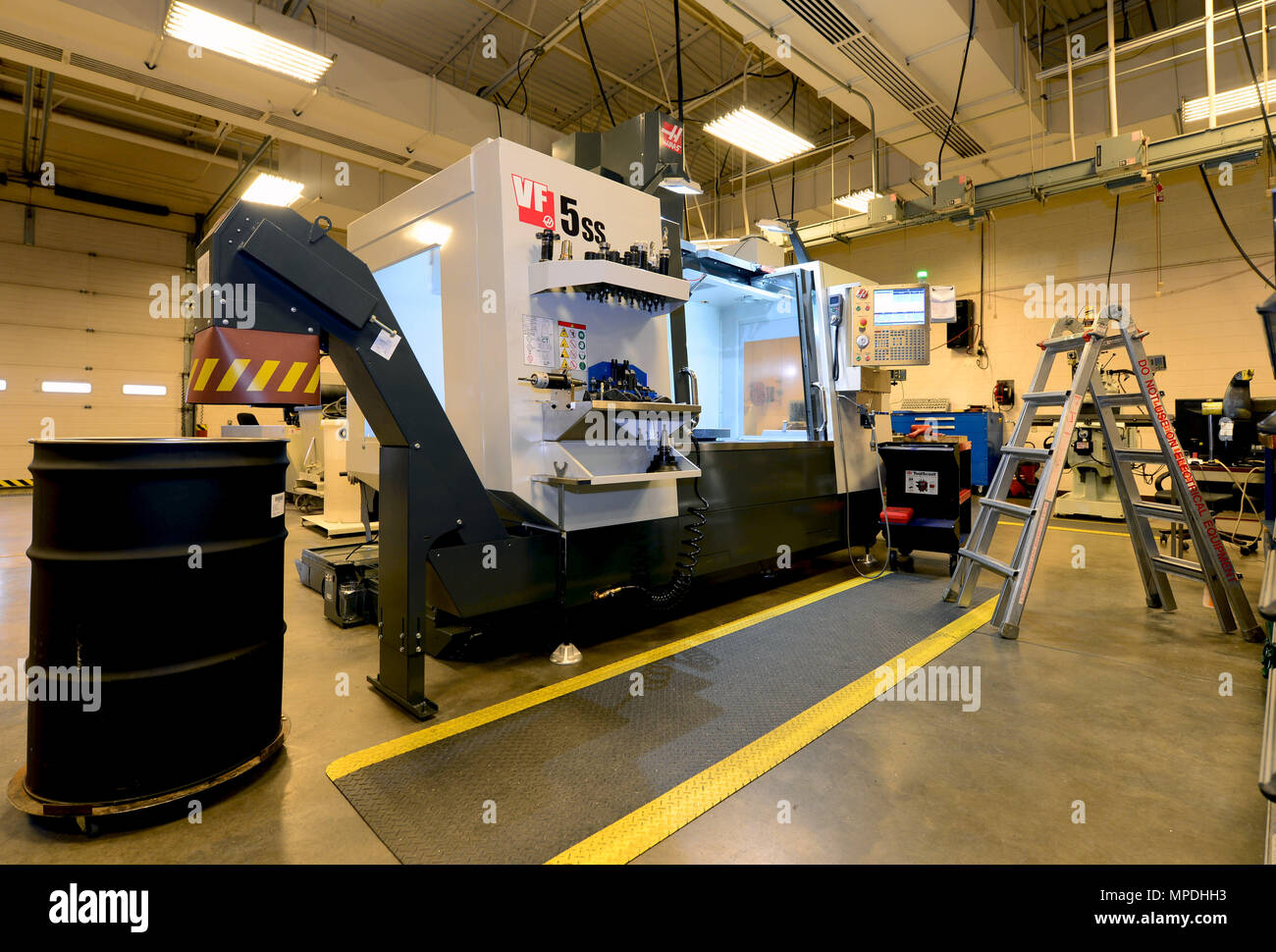 Computer numeric controlled milling hi-res stock photography and images ...