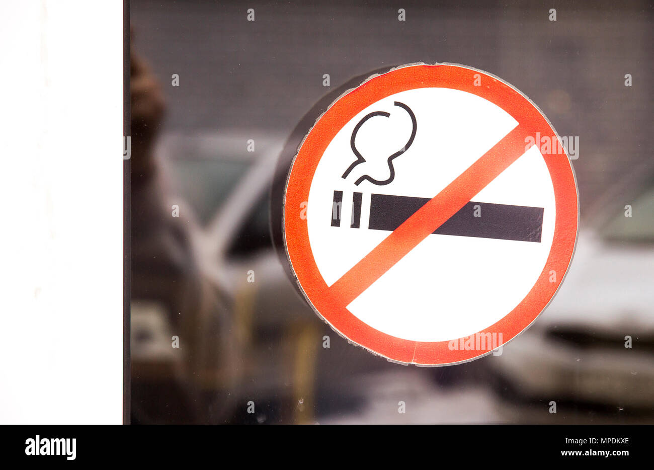 Ban on smoking hi-res stock photography and images - Alamy