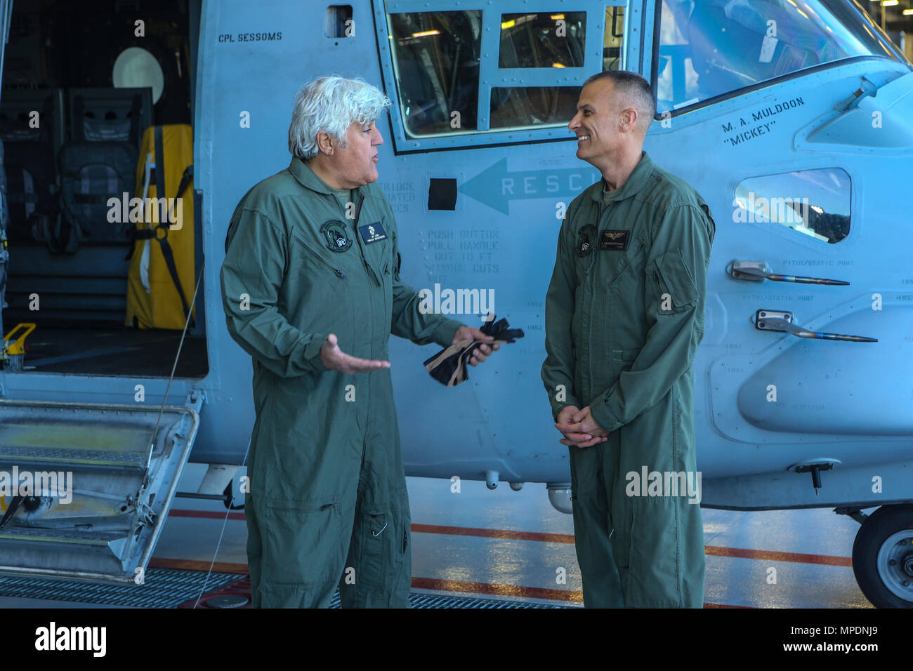 Jay Leno, left, television host for “Jay Leno’s Garage,” talks to Lt ...