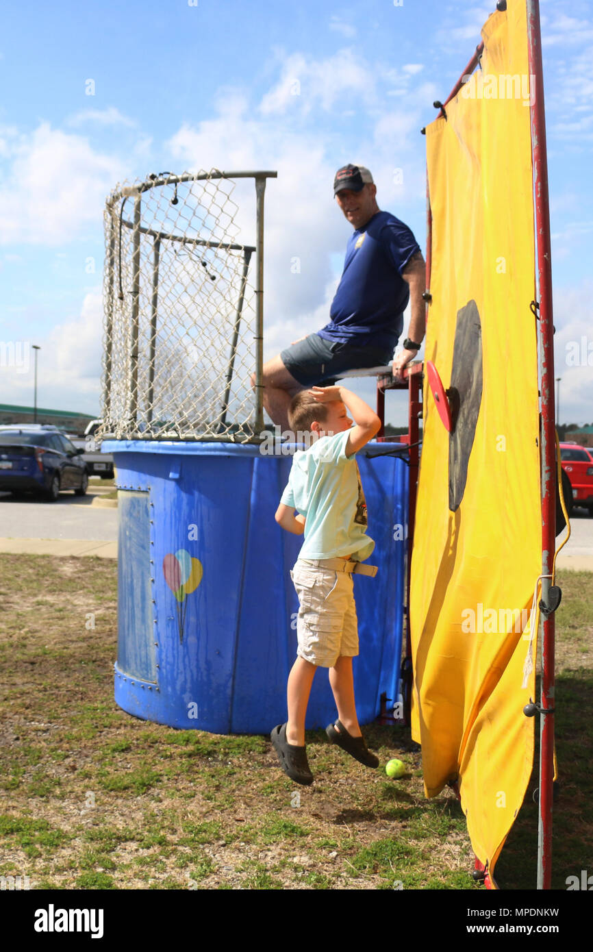 Dunk hit hi-res stock photography and images - Alamy