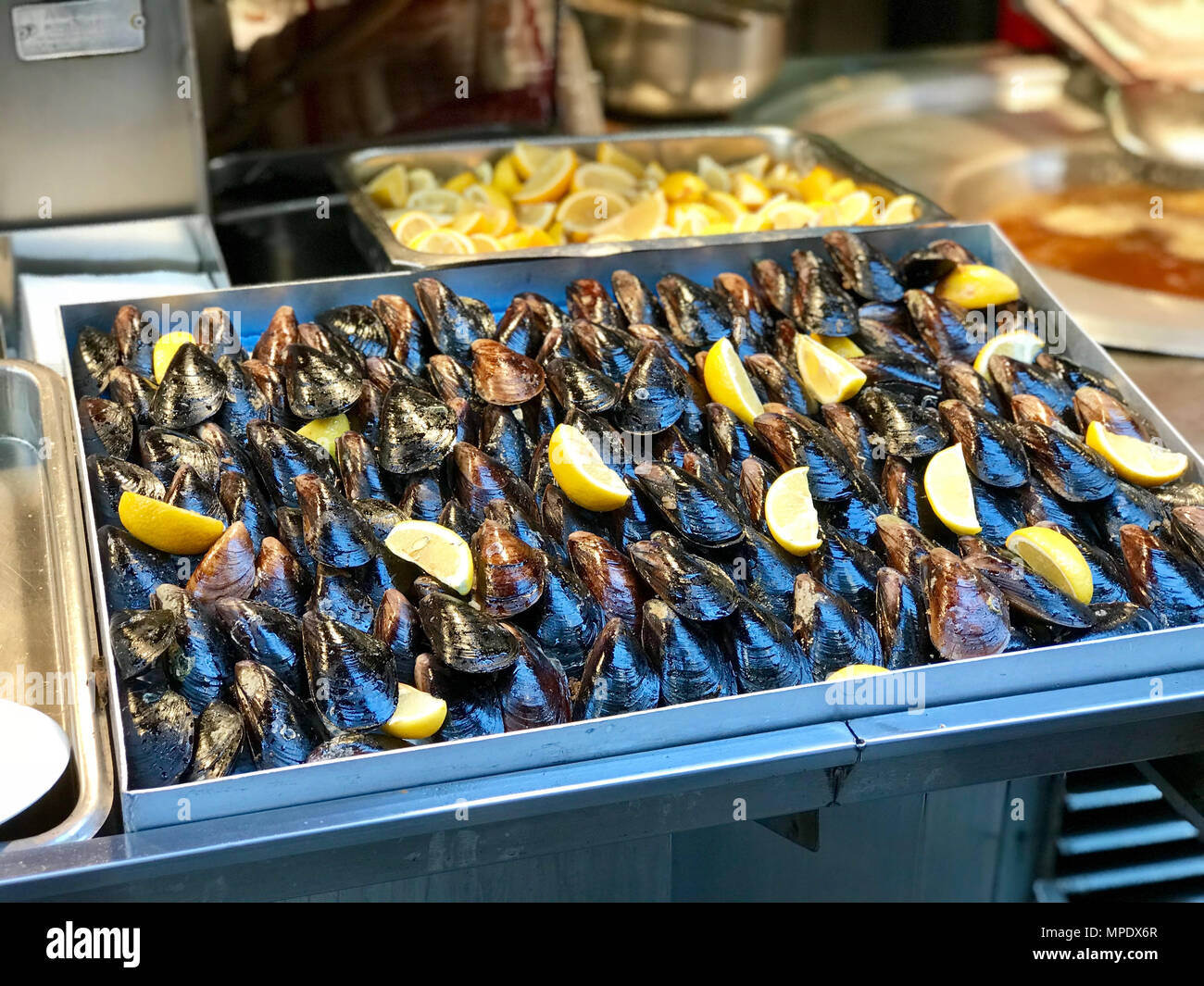 Turkish Street Food Stuffed Mussels with Lemon / Midye Dolma ...