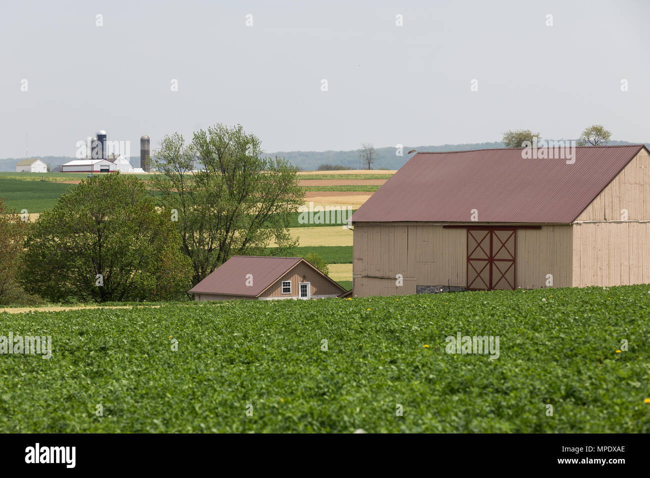 Rural scenic farms hi-res stock photography and images - Alamy