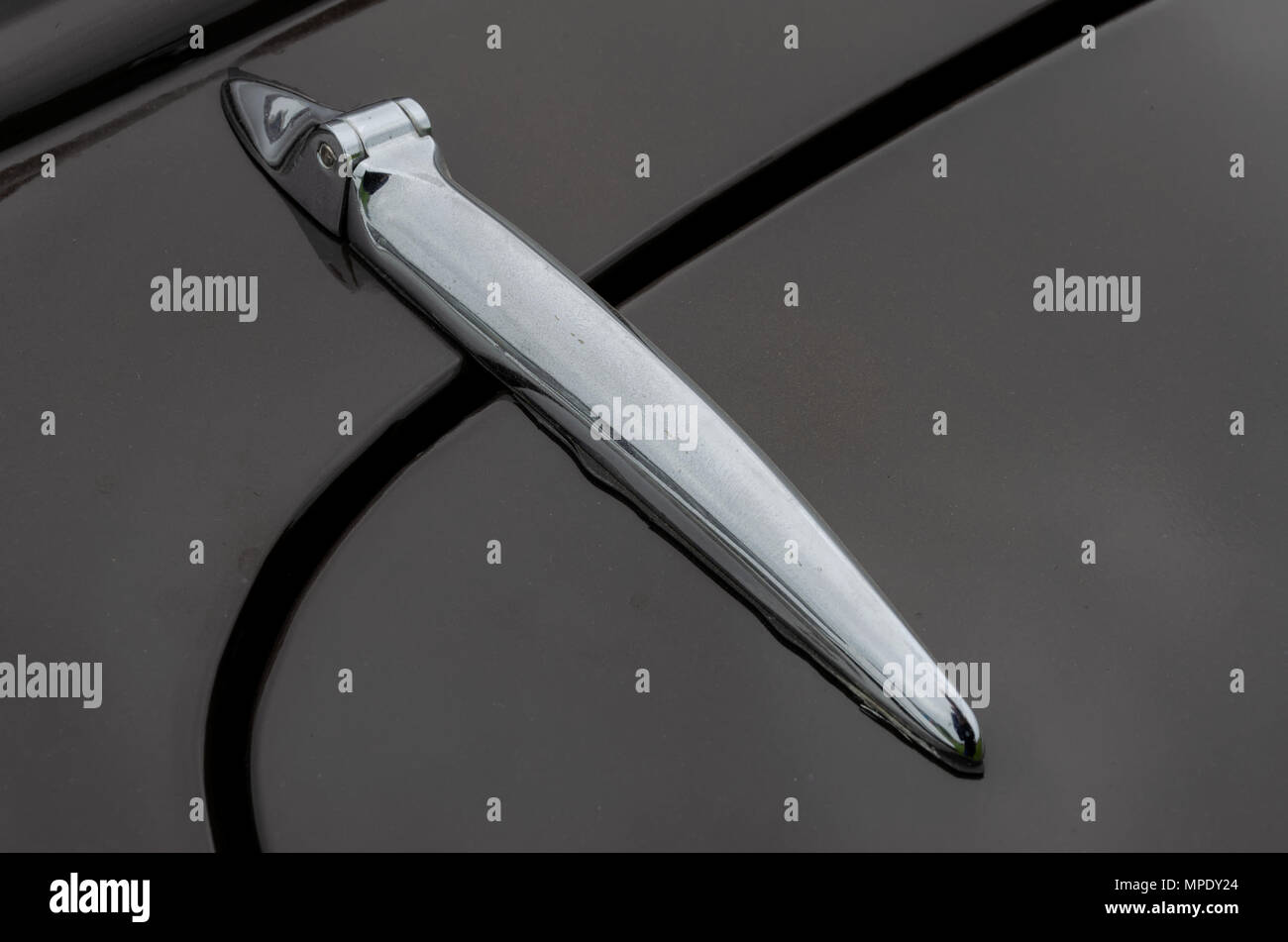 Car door hinge hi-res stock photography and images - Alamy