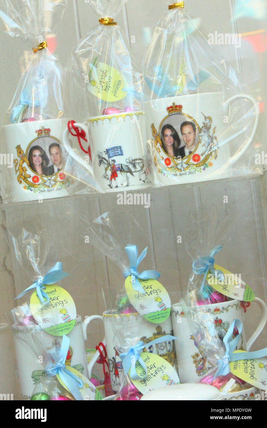 Kitch memorabilia hi-res stock photography and images - Alamy