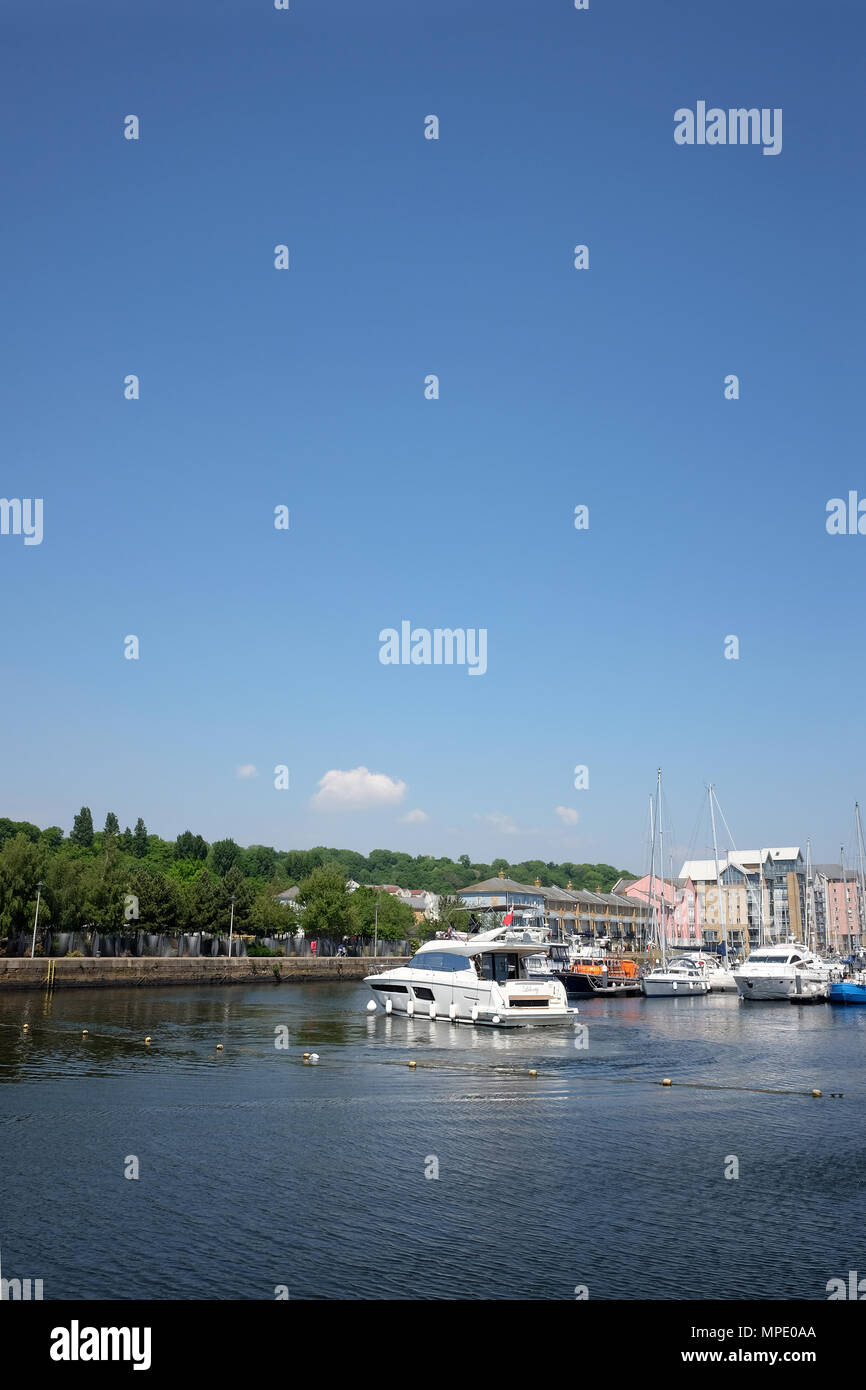 Portishead quays hi-res stock photography and images - Alamy