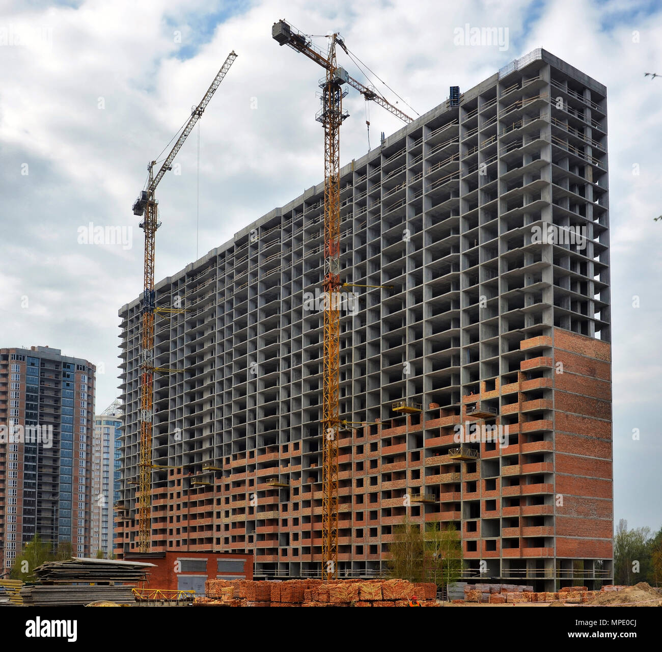 construction of multi-storey residential building Stock Photo - Alamy