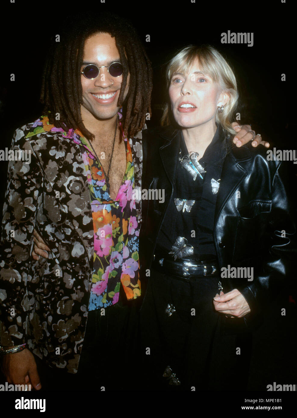 SANTA MONICA, CA - JANUARY 31: Singer Lenny Kravitz and Singer/musician ...