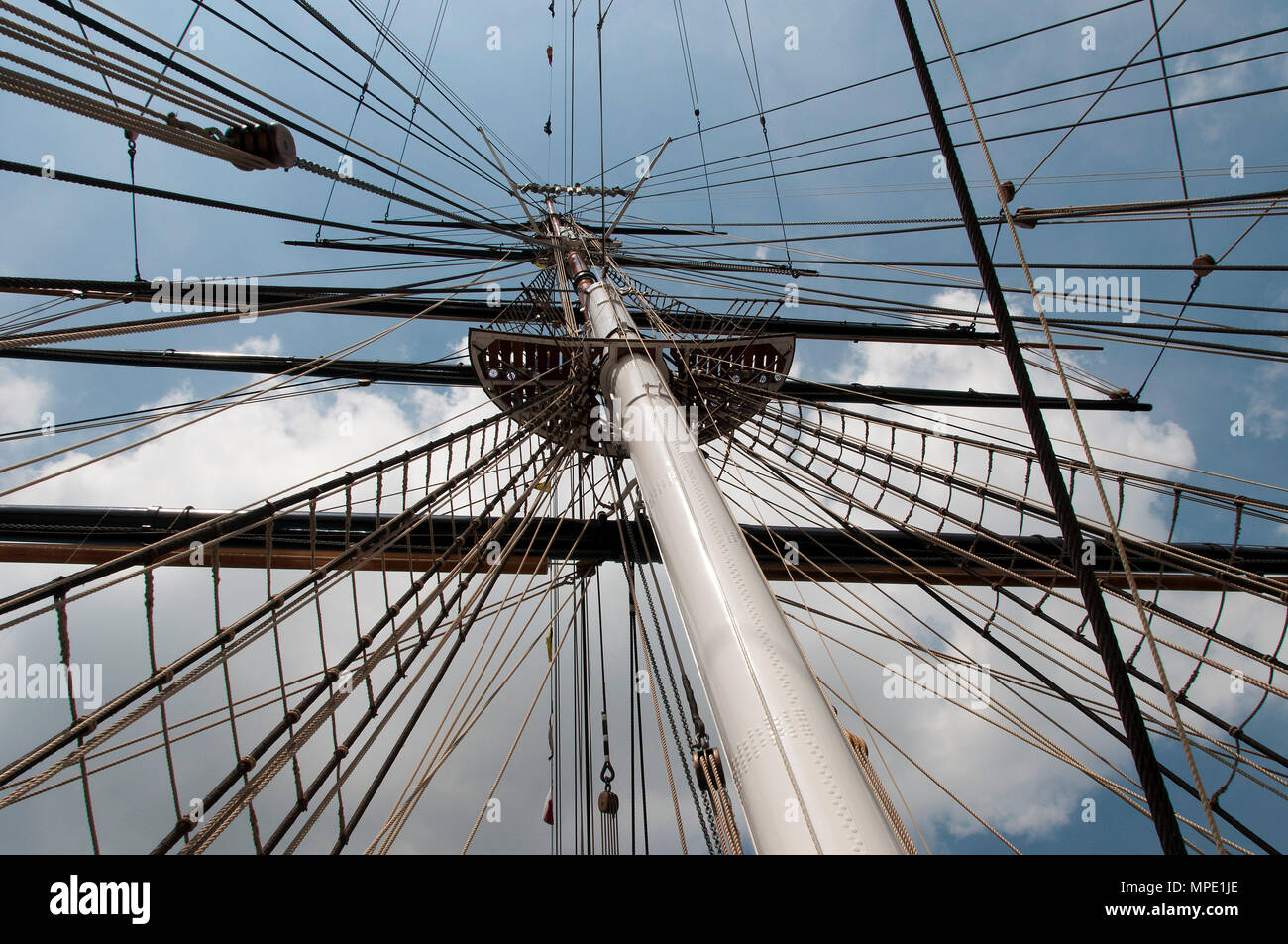 Cutty Sark tea clipper rigging Stock Photo - Alamy
