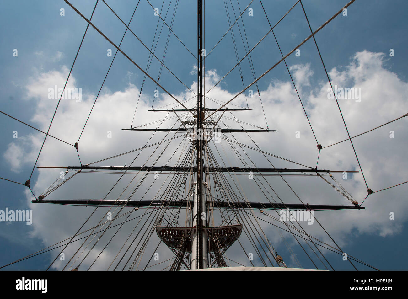 Cutty Sark clipper rigging Stock Photo - Alamy