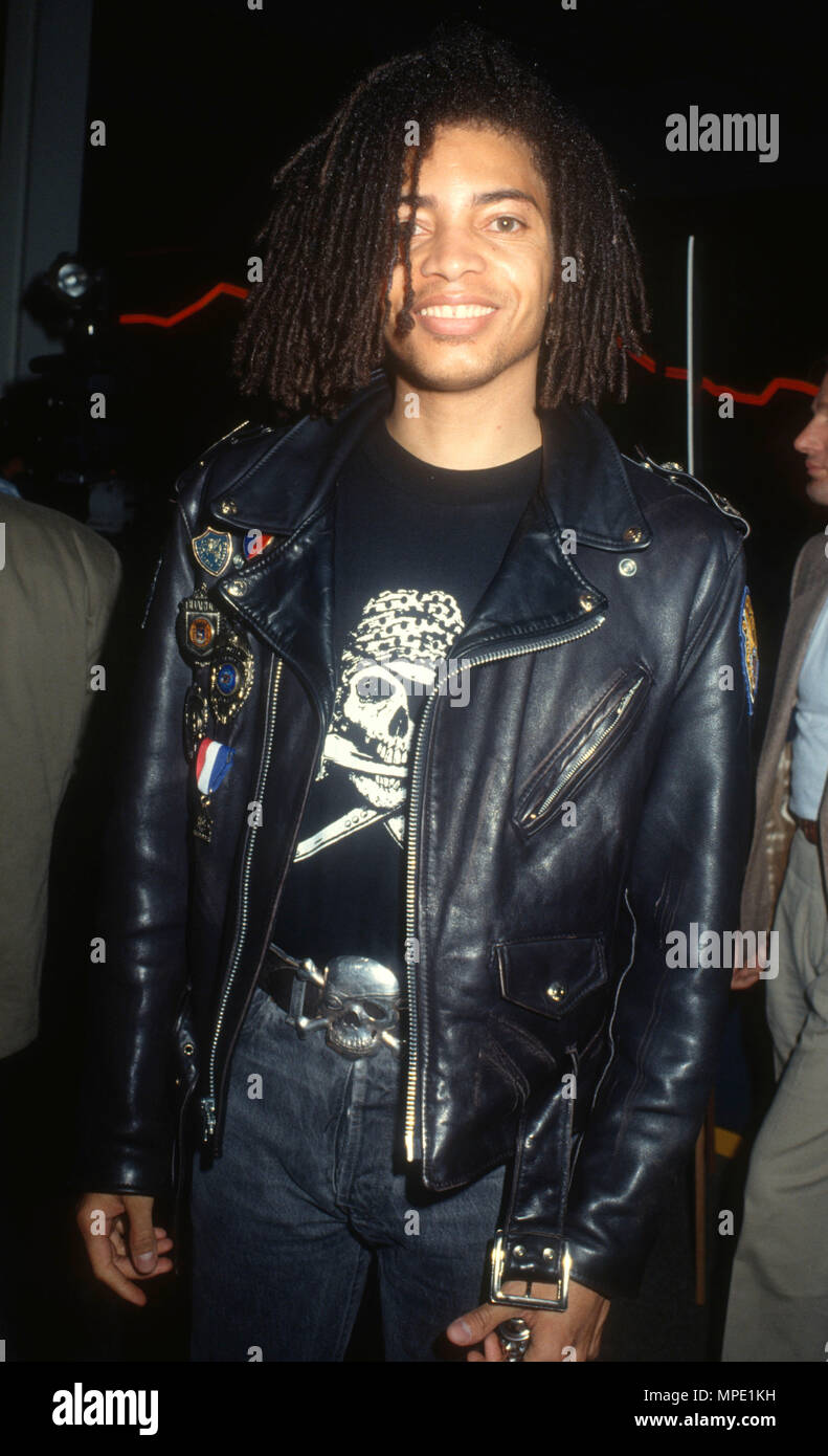 SANTA MONICA, CA - JANUARY 31: Singer Terence Trent D'Arby attend ...