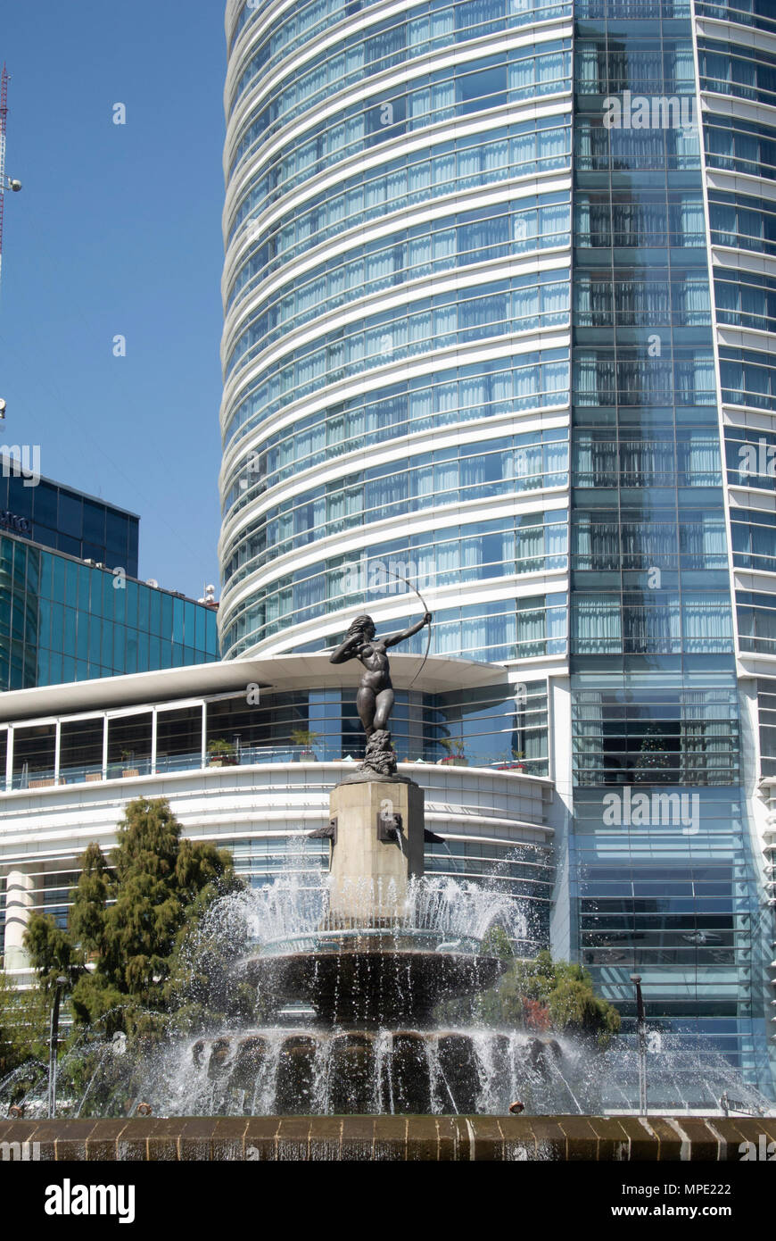 Fountain and statue of Diana the huntress in front of the St Regis ...