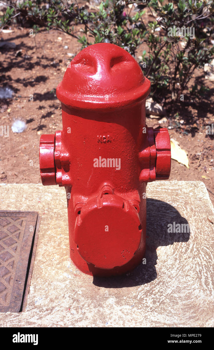 Fire Hydrant Cover Stock Photos & Fire Hydrant Cover Stock Images - Alamy