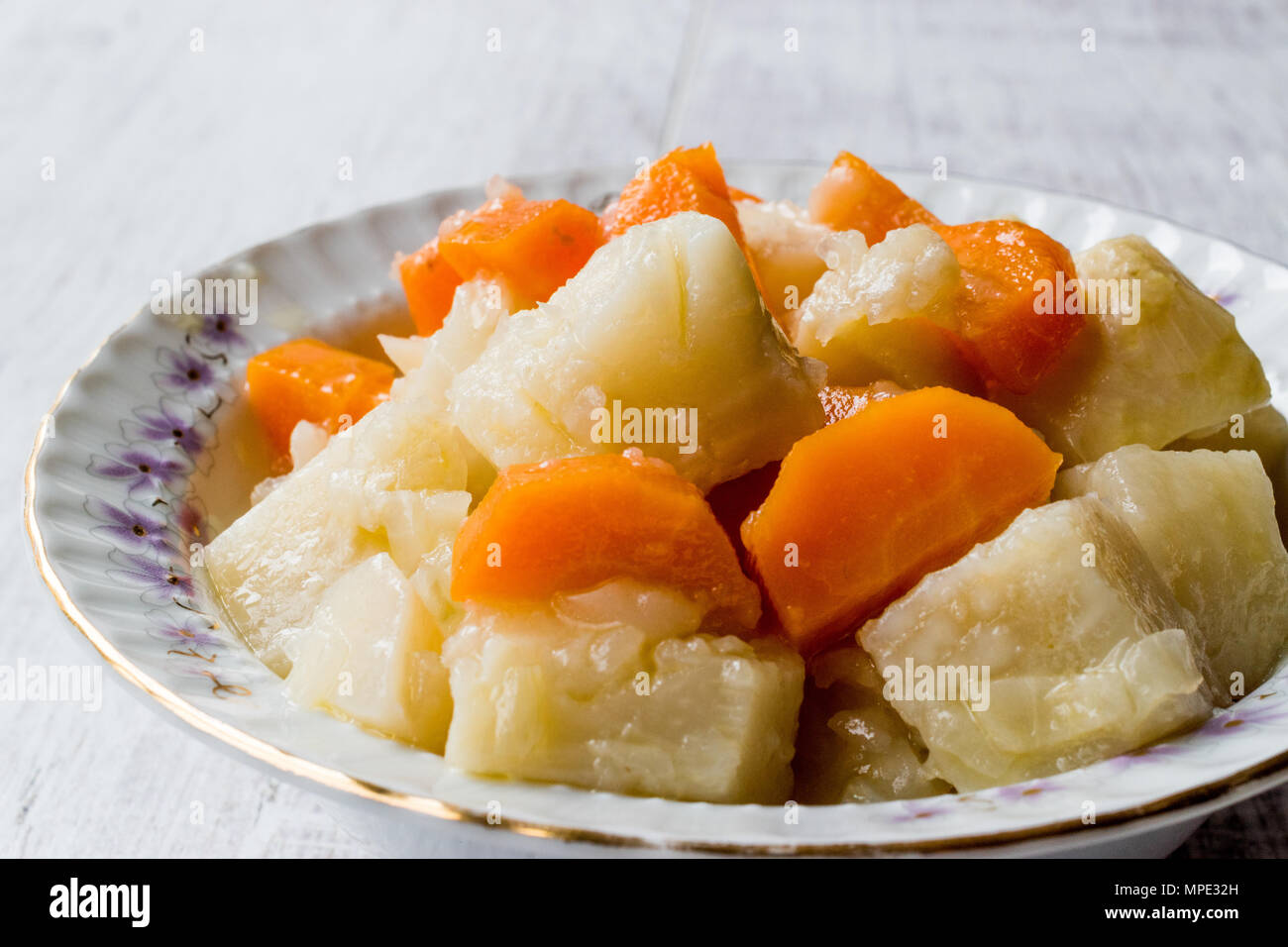 Turkish Food Celery Salad with Olive Oil / Zeytinyagli Kereviz ...