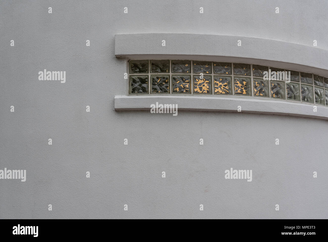 Curved glass wall hi-res stock photography and images - Alamy