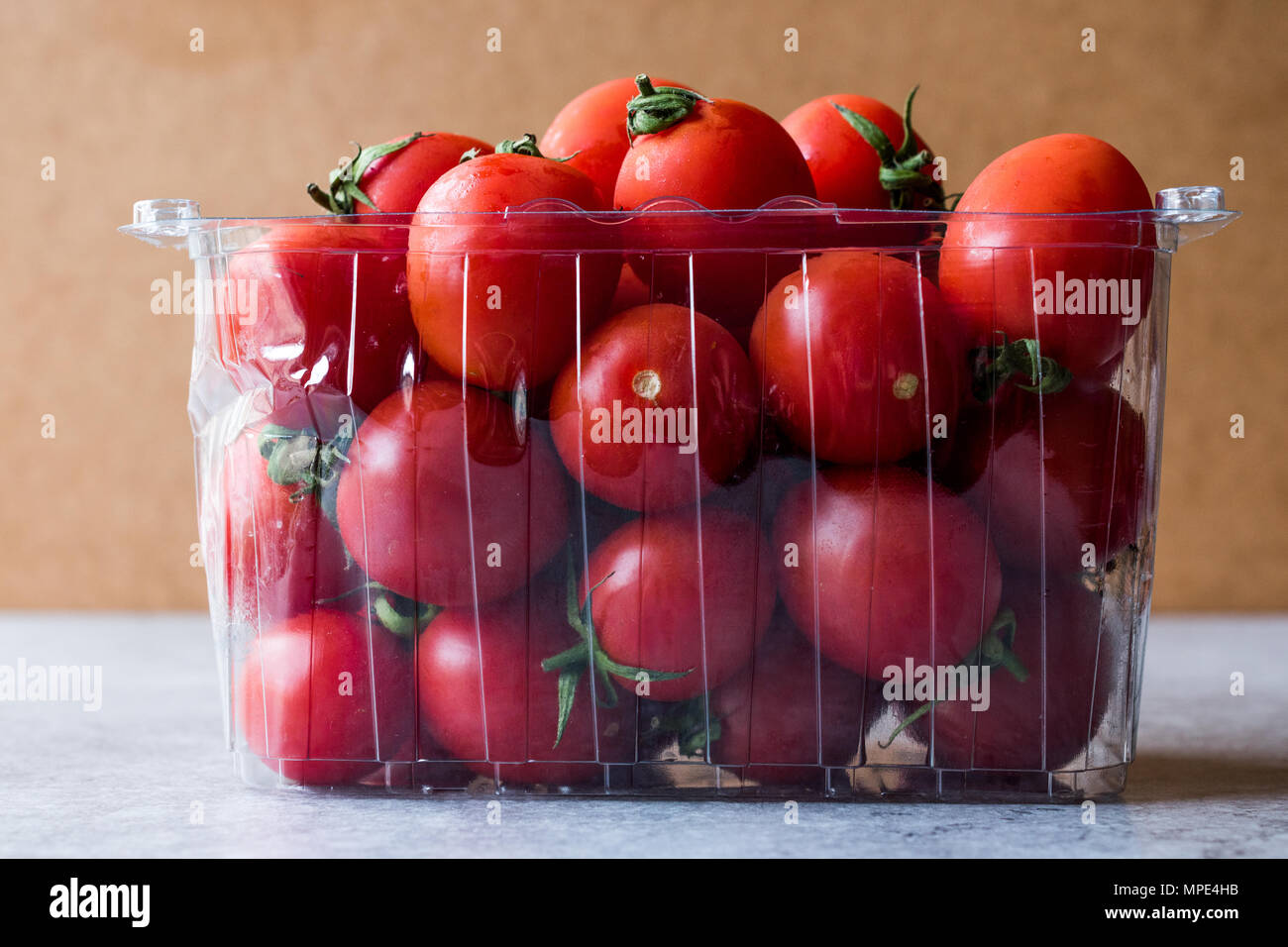 Plastic box container hi-res stock photography and images - Alamy