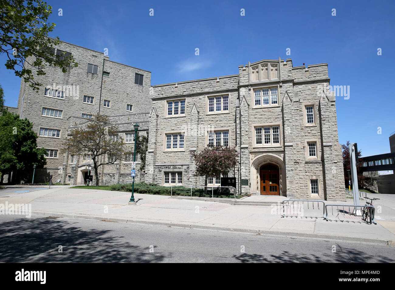 Kresge Building Western Stock Photo - Alamy