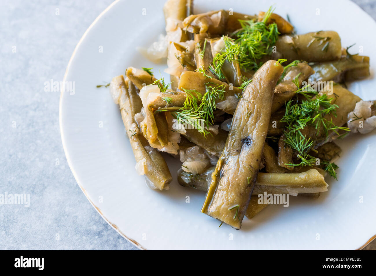 Turkish Food Broad Beans with Olive Oil and Dill / Zeytinyagli Bakla ...