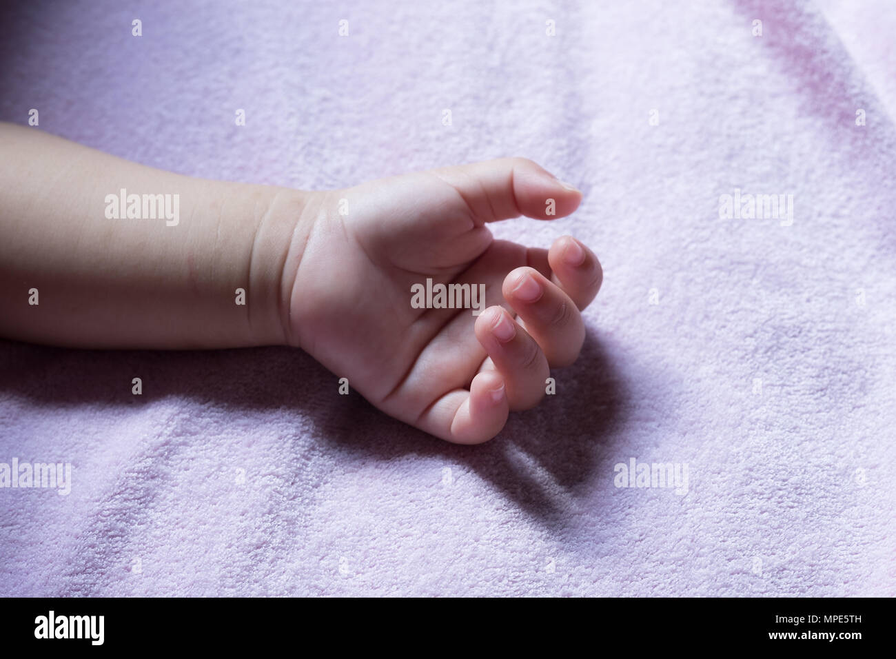 little hand of newborn baby. care and birth concept Stock Photo - Alamy