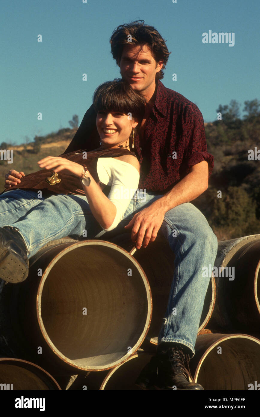 LOS ANGELES, CA - FEBRUARY 9: (EXCLUSIVE)(L-R) Actress Melanie Shatner ...