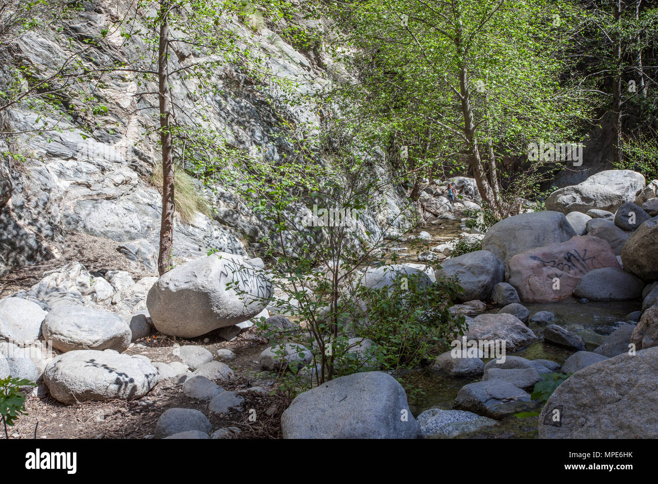 Eaton Canyon Falls Trail Hike in Pasadena near Los Angeles, California ...