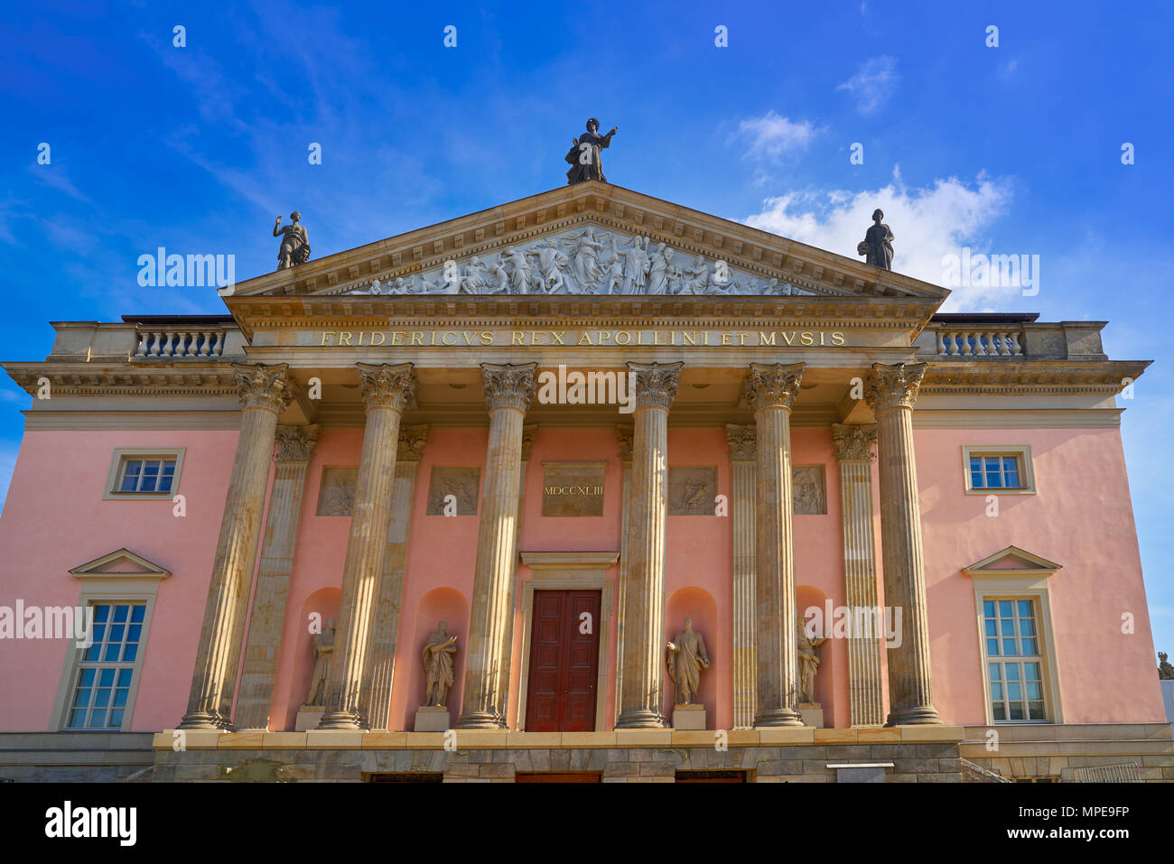 Berliner staatsoper hi-res stock photography and images - Alamy
