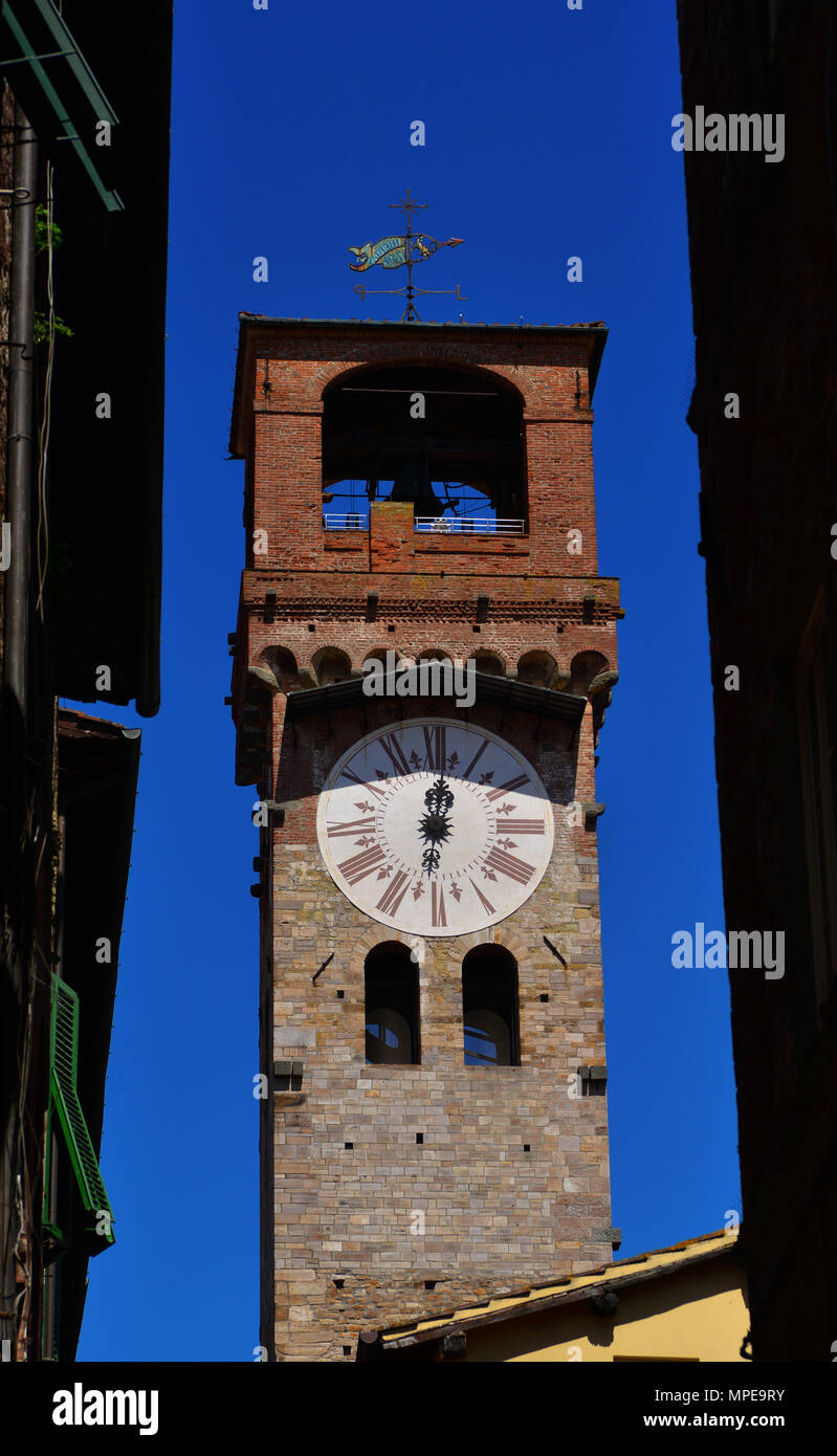 Medieval watch tower hi-res stock photography and images - Alamy