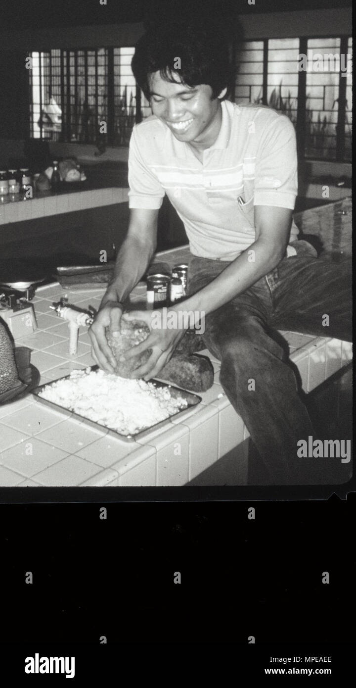 MAN GETTING SOME FOOD TOGETHER Stock Photo - Alamy