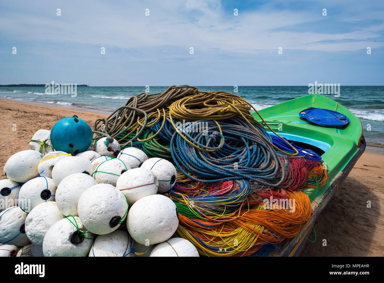 Close up rope fishing hi-res stock photography and images - Alamy