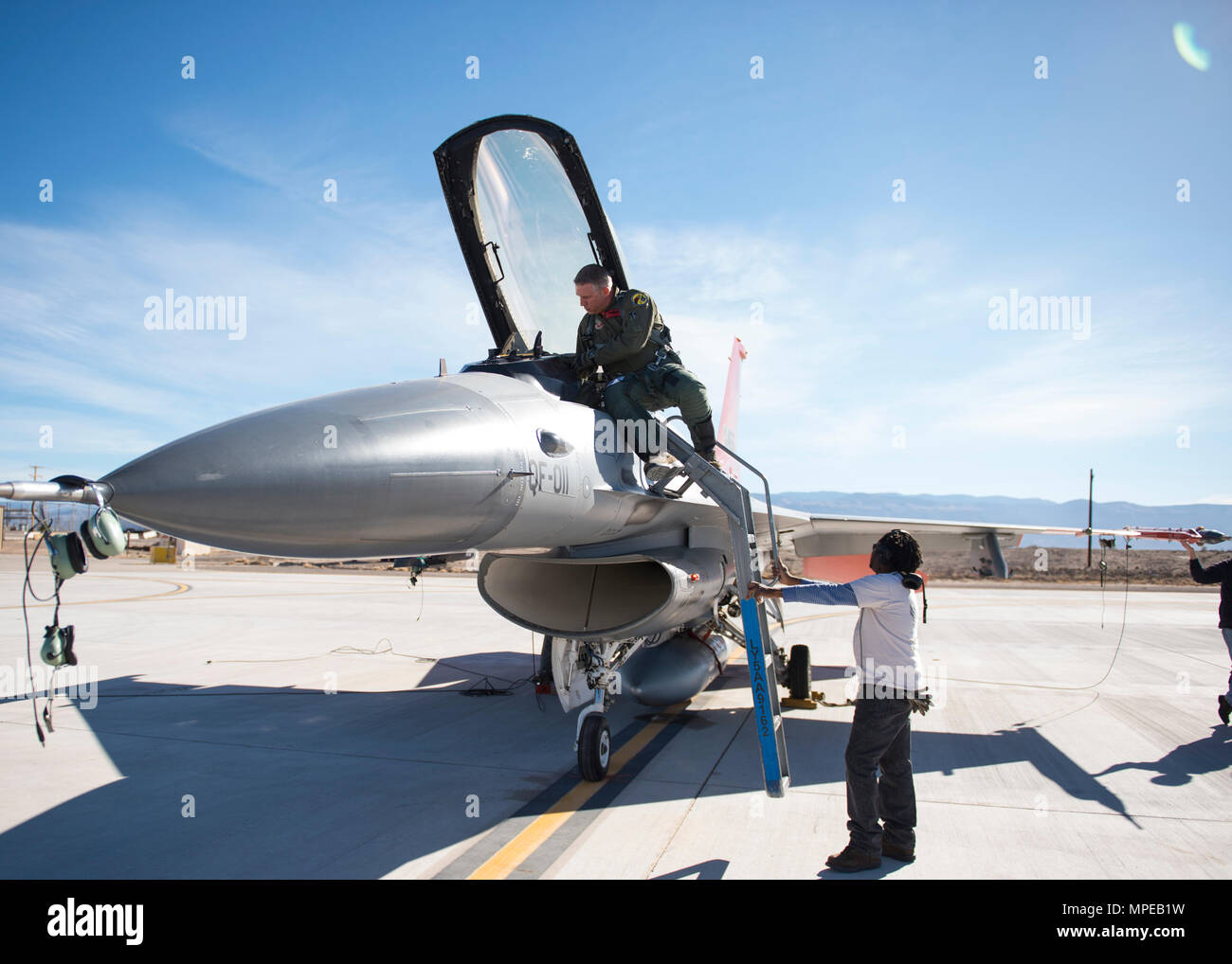 Full scale aerial targets hi-res stock photography and images - Alamy