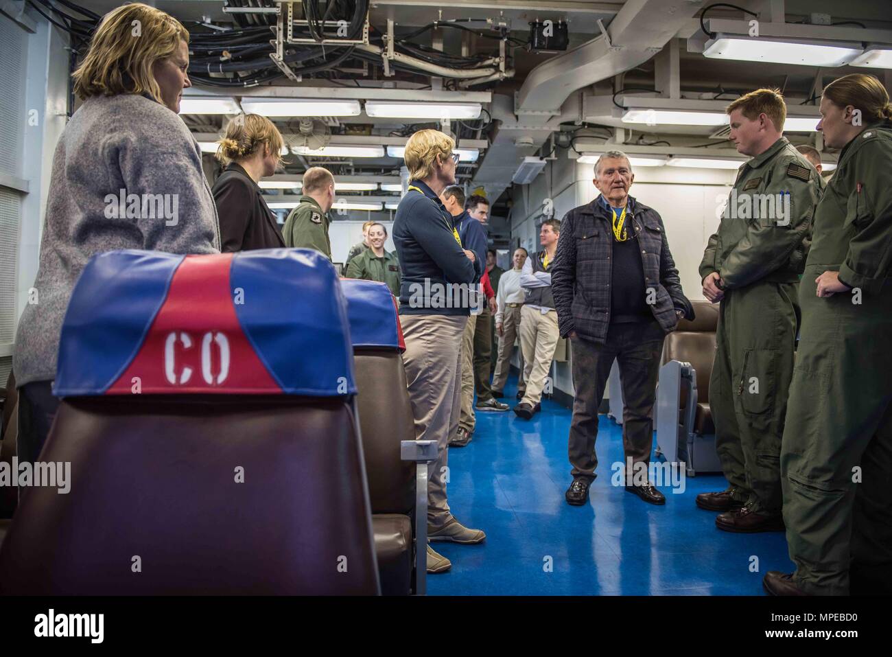 Pilots ready room hi-res stock photography and images - Alamy