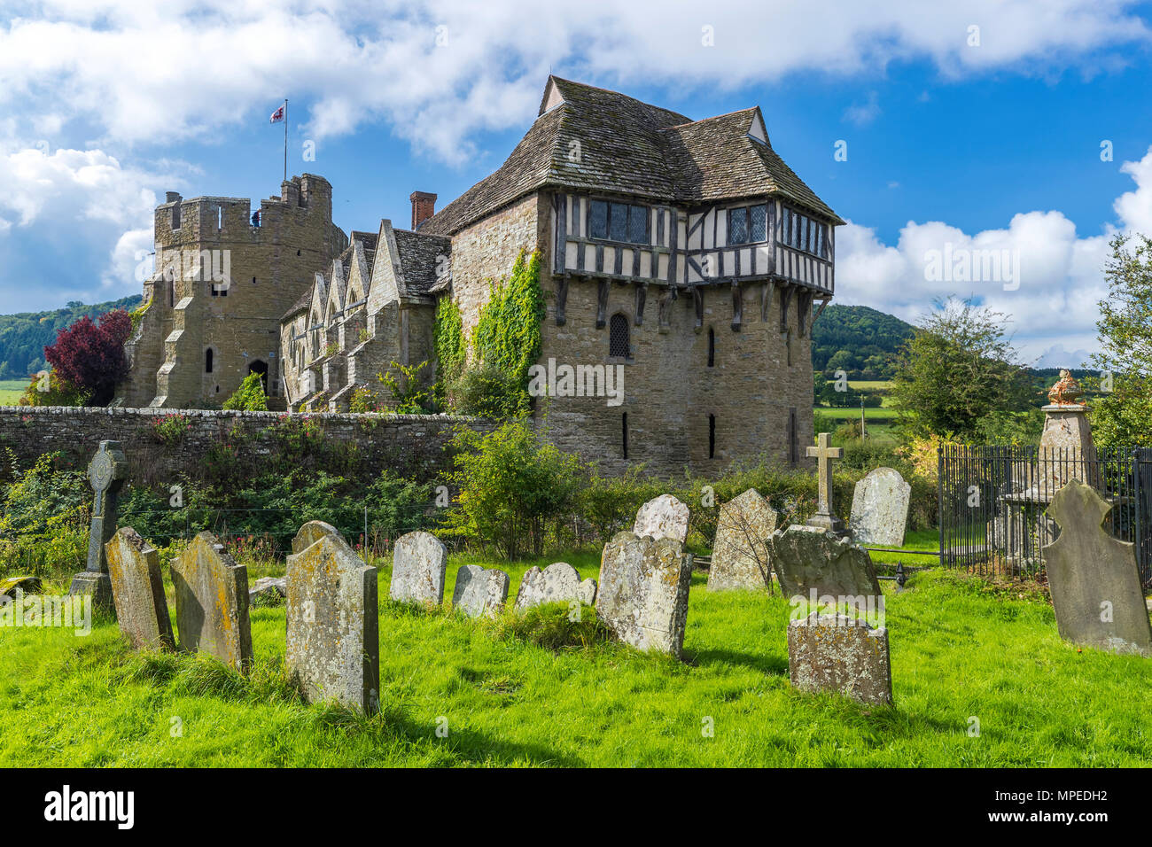 Stokesay castle hi-res stock photography and images - Alamy
